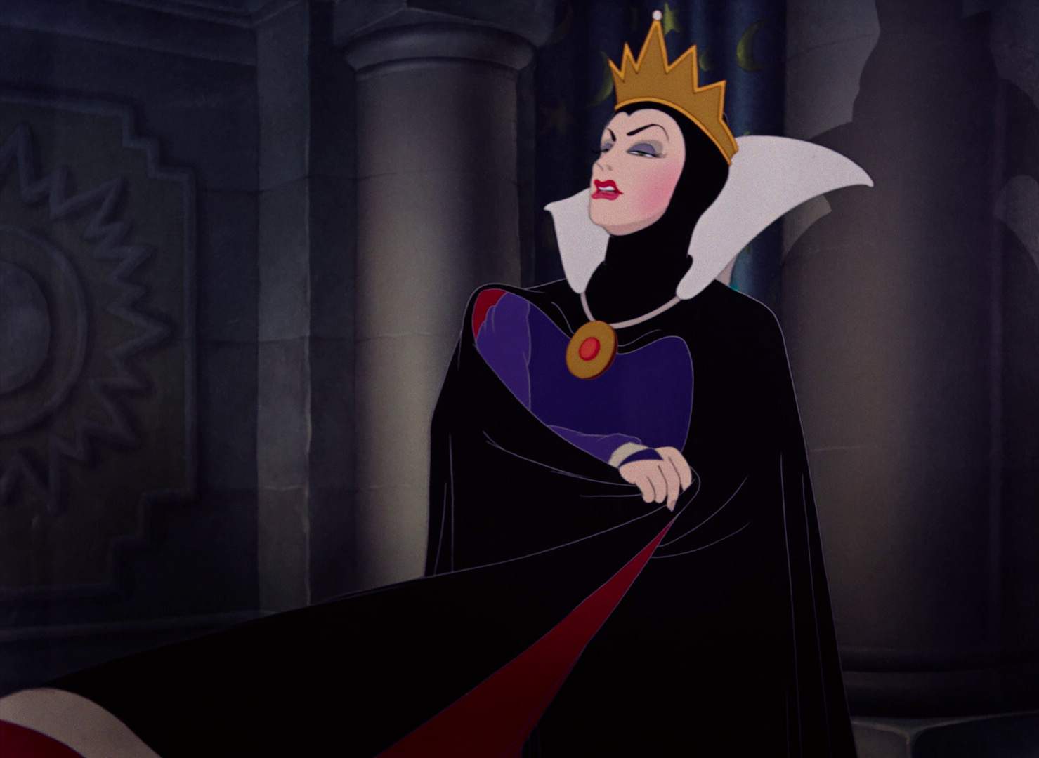 The Queen - Snow White Museum